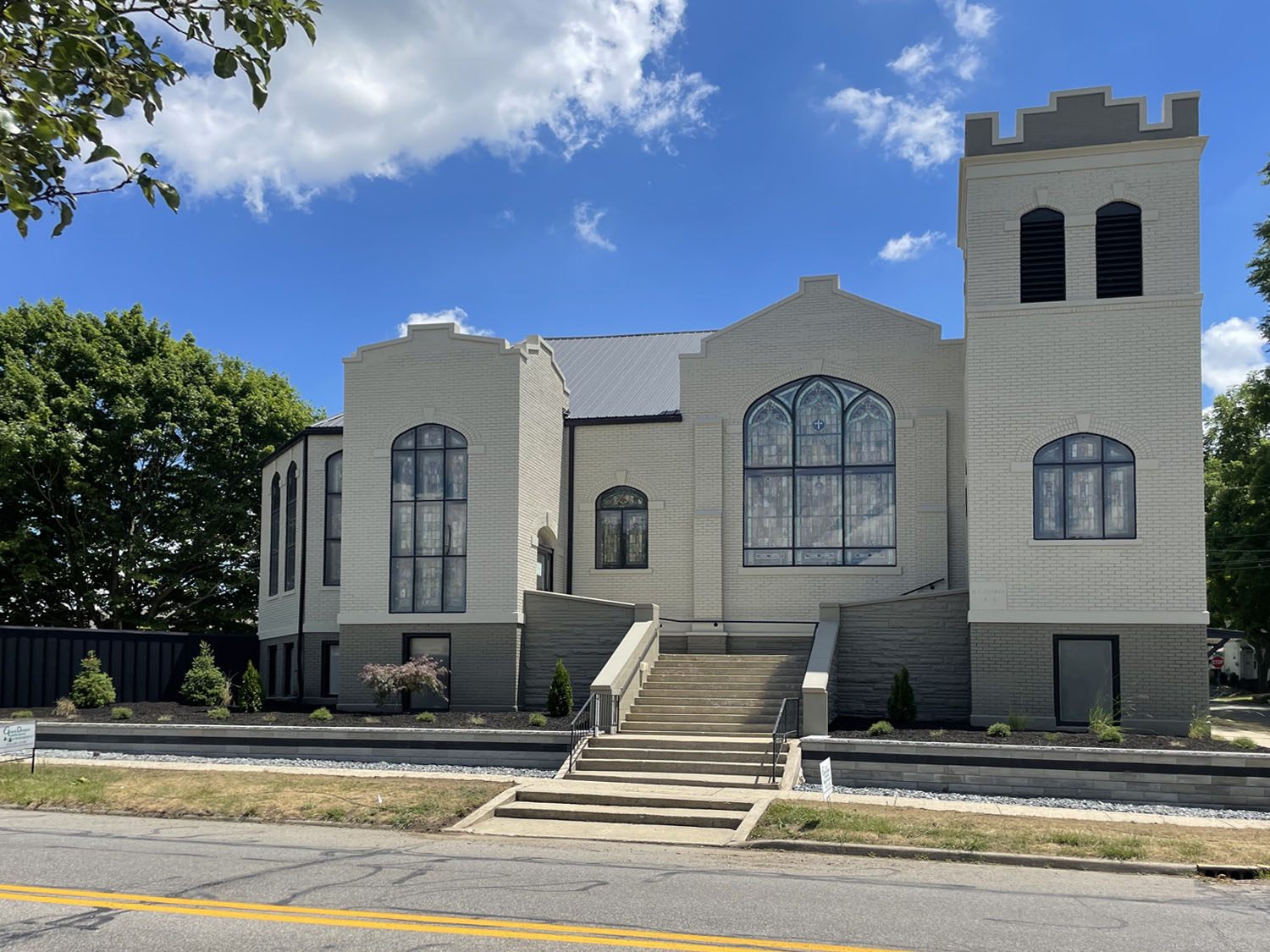 Grand Design Landscaping for Your Outdoor Space